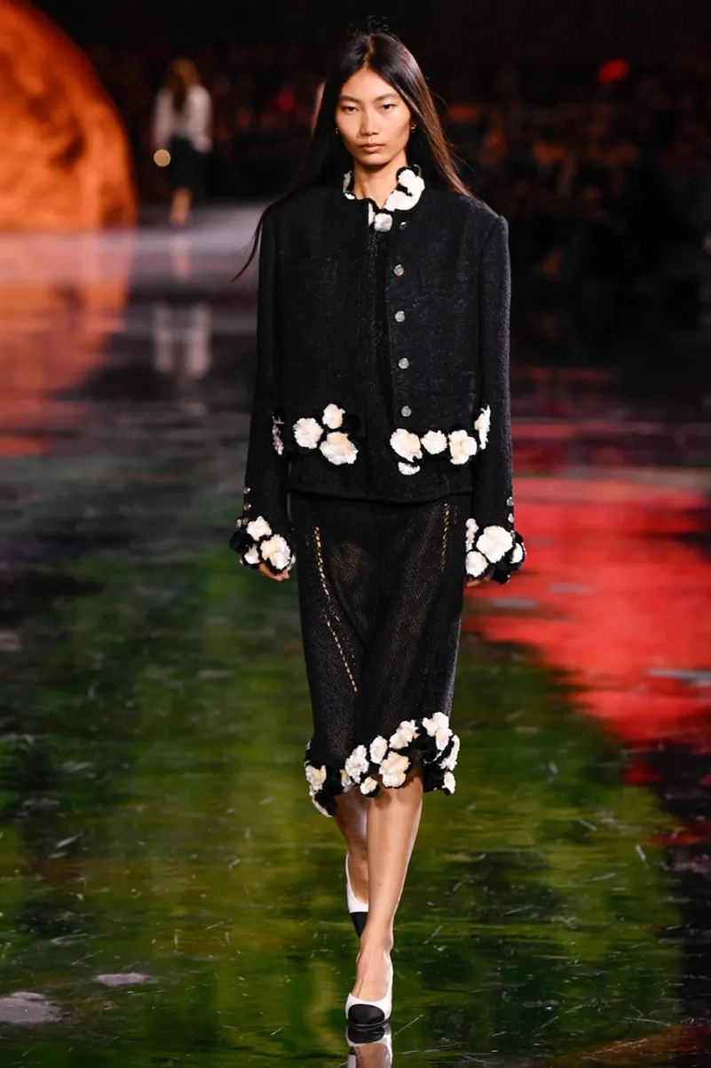 Chanel Spring 2026 Blends Tradition With A Fresh Cosmic Mood