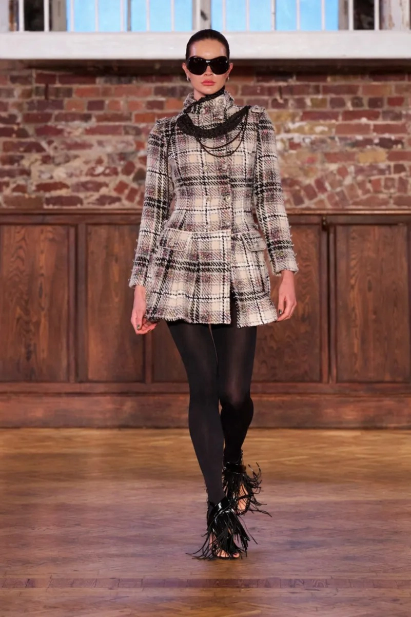 Sinead Gorey Fall 2026 Runway Channels Pub To Party Dressing
