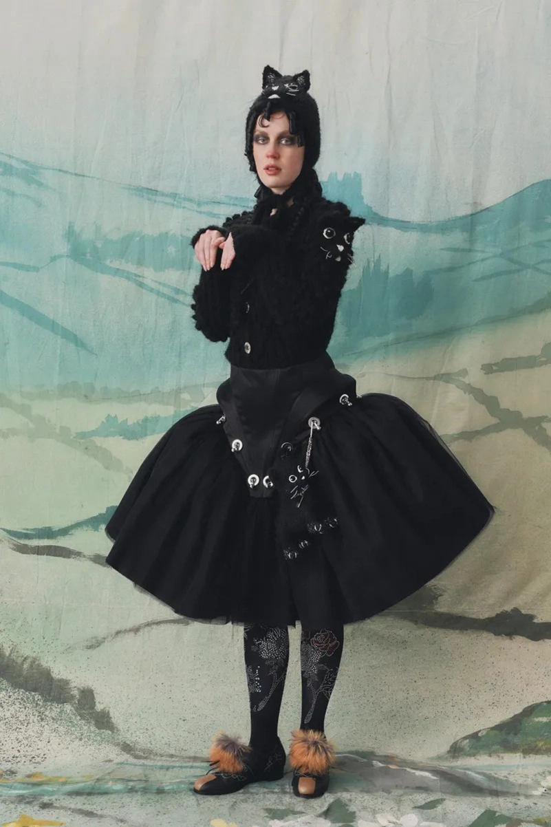Chopova Lowena Fall 2026 Runway Reimagines Regency Fashion