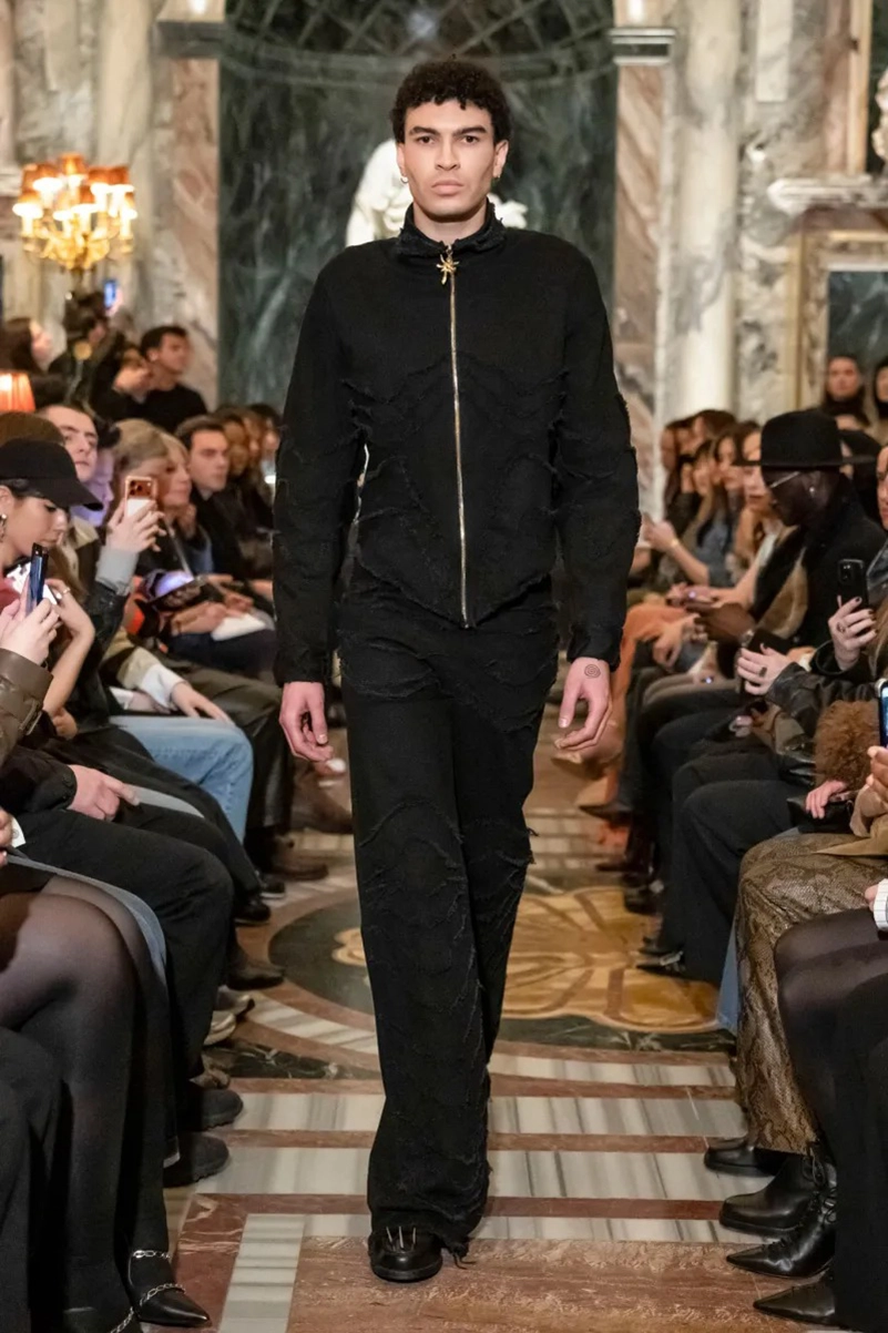 Di Petsa Fall 2026 Runway Celebrates Body Conscious Dressing