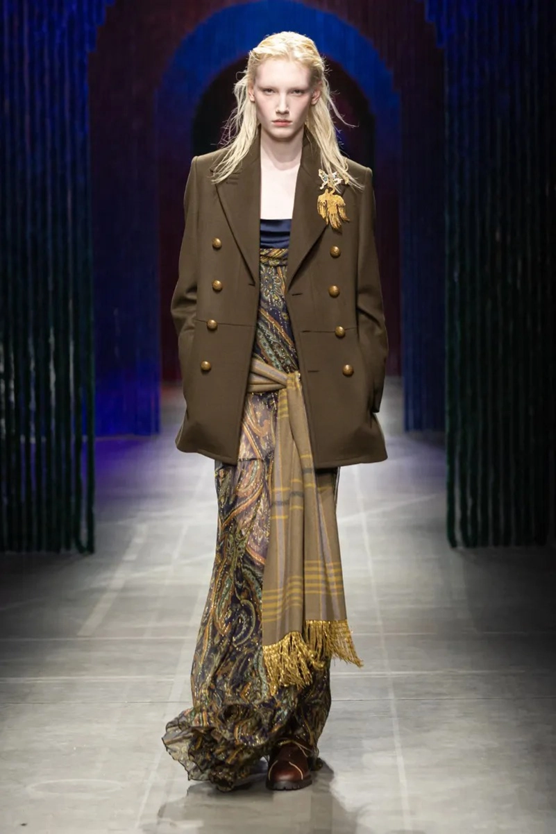 Etro Fall 2026 Military Coats And Paisley Dresses Shape The Runway