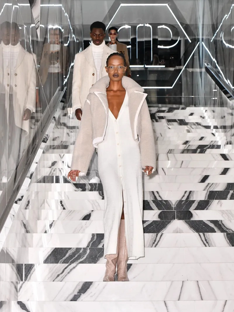 Philipp Plein Fall 2026 Collection, Leopard Coats And Crystal Boots ...