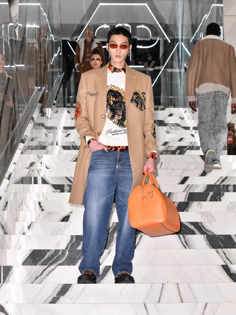 Philipp Plein Fall 2026 Collection, Leopard Coats And Crystal Boots ...