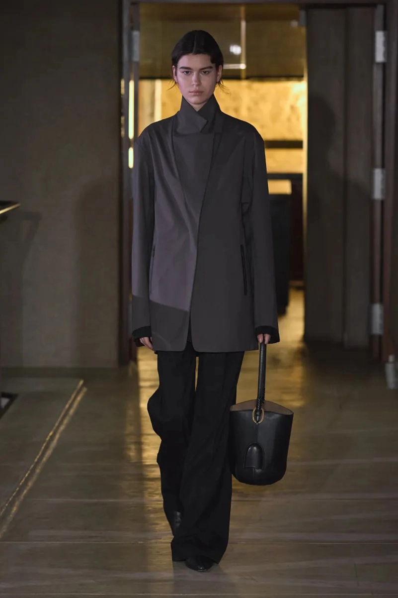 Mame Kurogouchi Fall 2026 Collection, Sheer Layers And Cashmere Coats