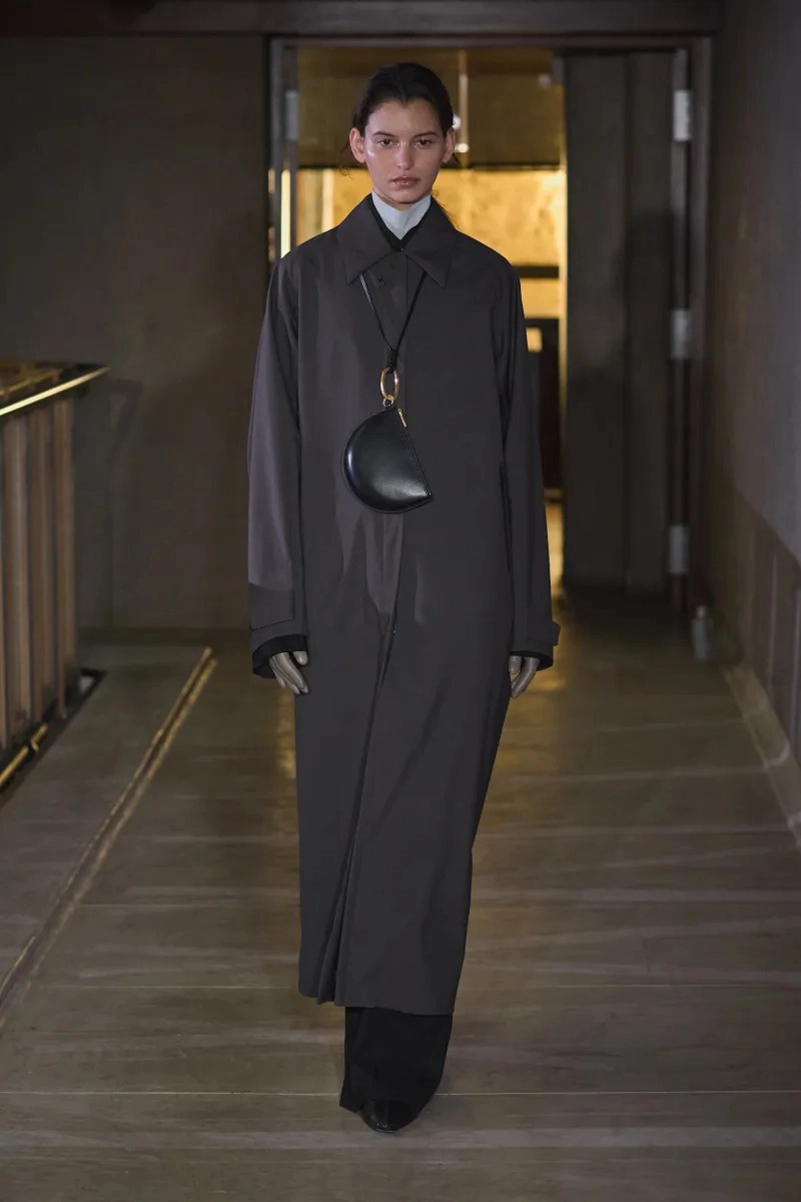 Mame Kurogouchi Fall 2026 Collection, Sheer Layers And Cashmere Coats