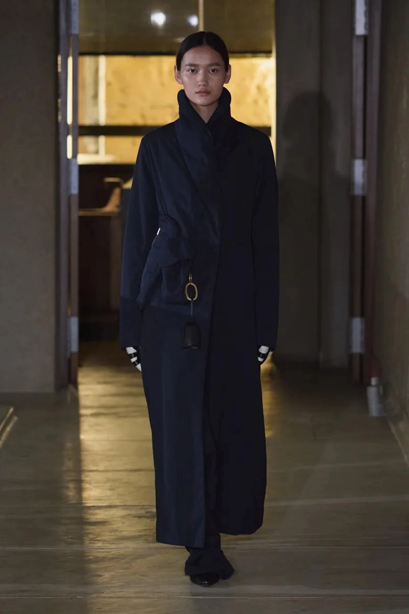 Mame Kurogouchi Fall 2026 Collection, Sheer Layers And Cashmere Coats